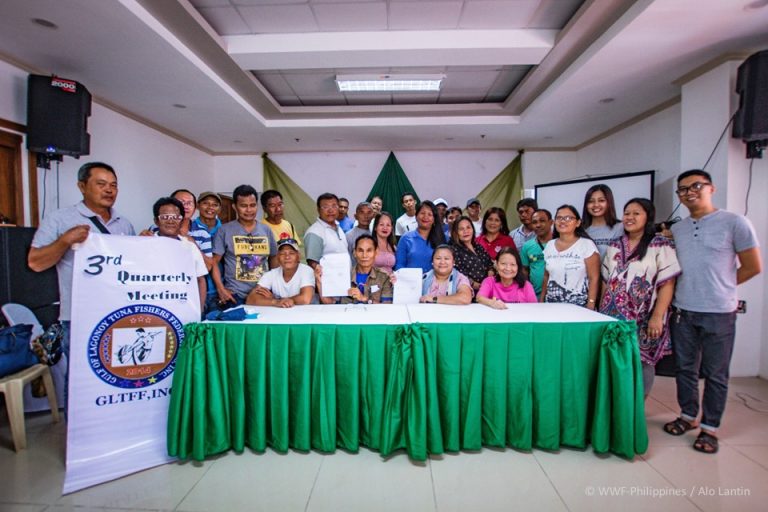 WWF-Philippines | New Fish Storage Devices Promise Bicol Fishermen ...